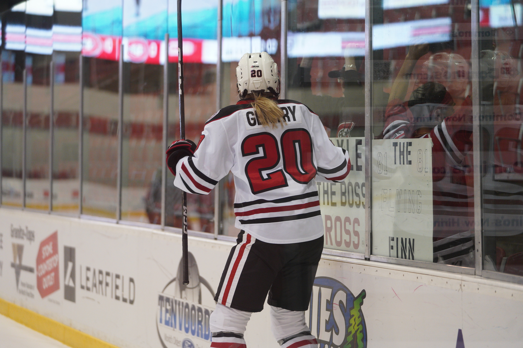 Women's Hockey Completes "Griddy" Sweep Now Ranked #14 - KVSC 88.1 FM