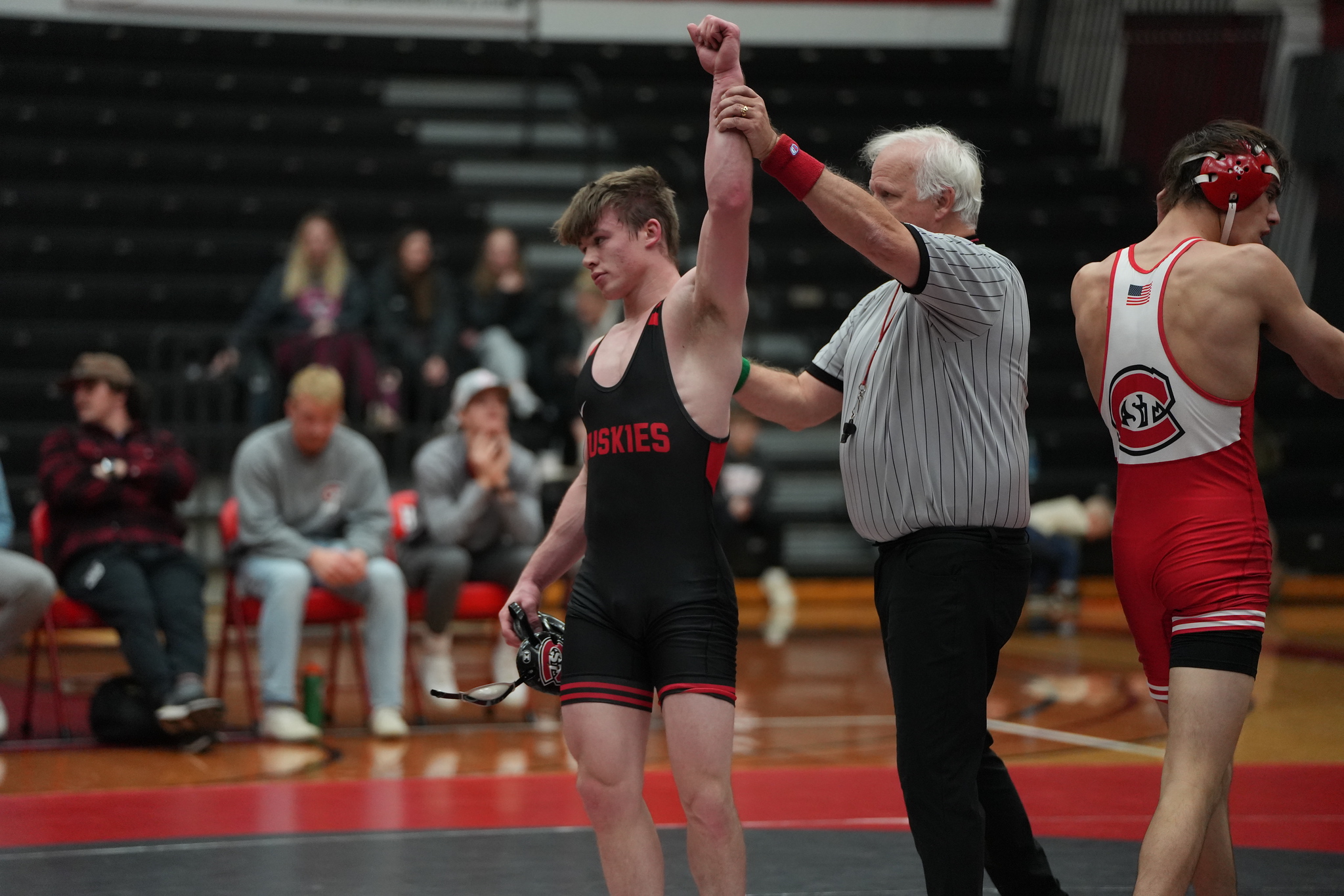 Huskies Wrestling Kicks Off Season with Intrasquad Dual - KVSC 88.1 FM