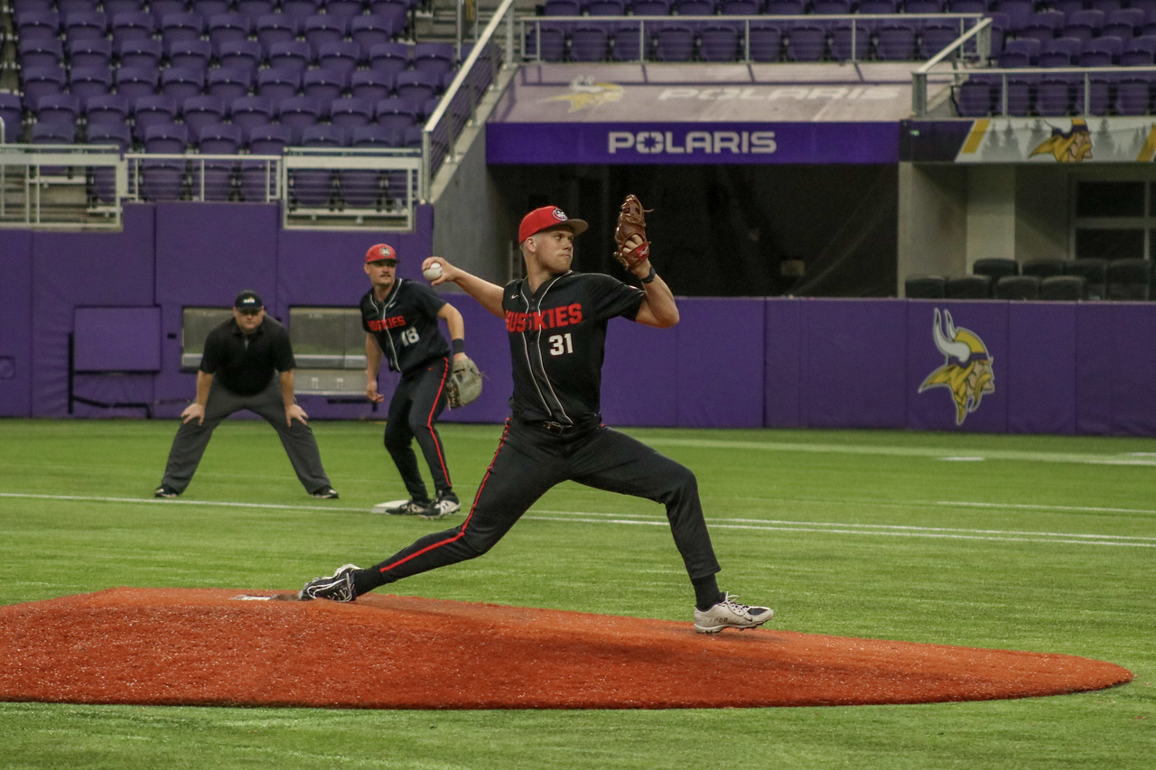 Huskies Finish Strong, Wining Series 3-1. - KVSC 88.1 FM